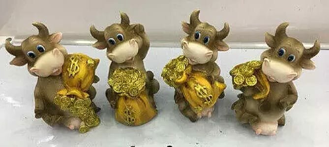Статуэтка Бык с мешком денег (7,5*8,5см, в ассорт.) Т-0852, (ООО "миленд")
