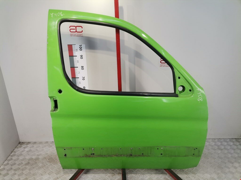 Дверь передняя правая Peugeot Partner 1 9004W2 арт. 2130710