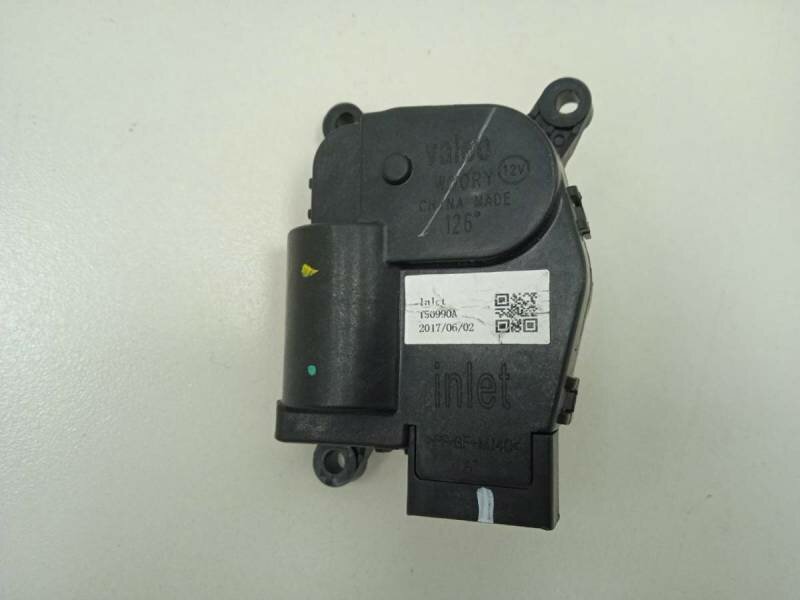 Моторчик заслонки печки Geely Atlas 2016 кат.номер: 8020002300 150990A