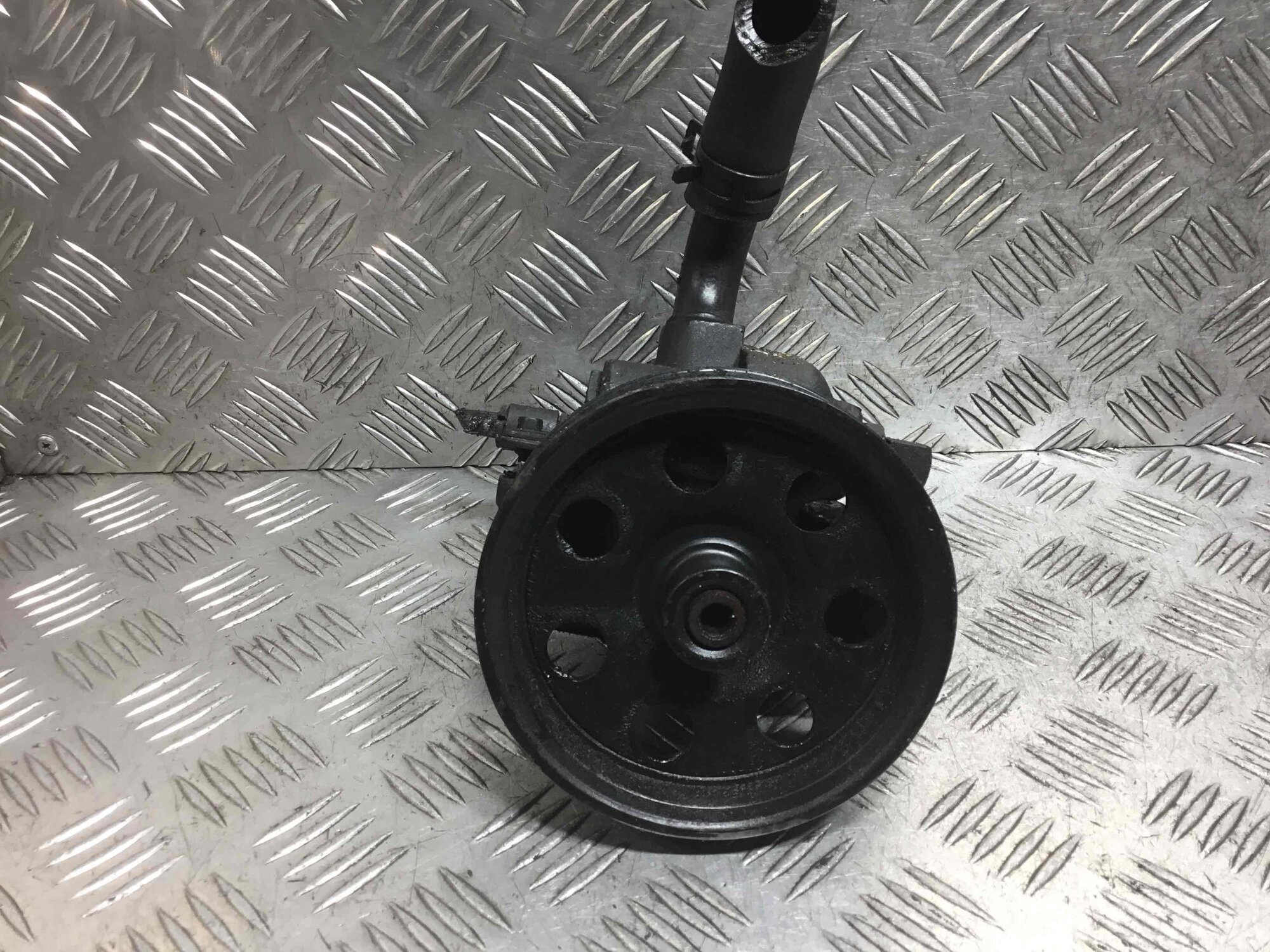 Б/У Насос гидроусилителя руля Ford Focus 1 поколение (1998-2001) 2000 г.