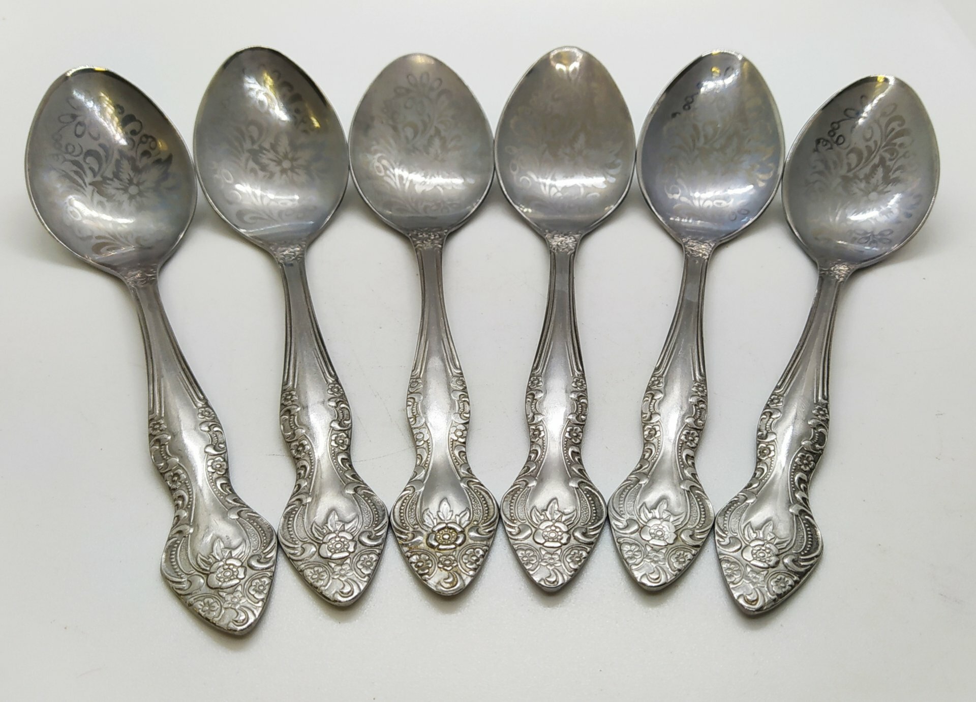 Набор столовых ложек с растительным орнаментом на 6 персон, сталь