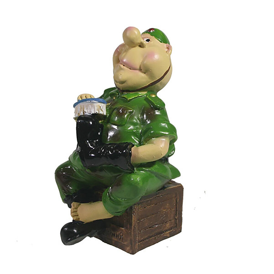 Фигура декоративная Солдат чистит сапоги, 5,5*5*9,5см KSMR-713206/D022