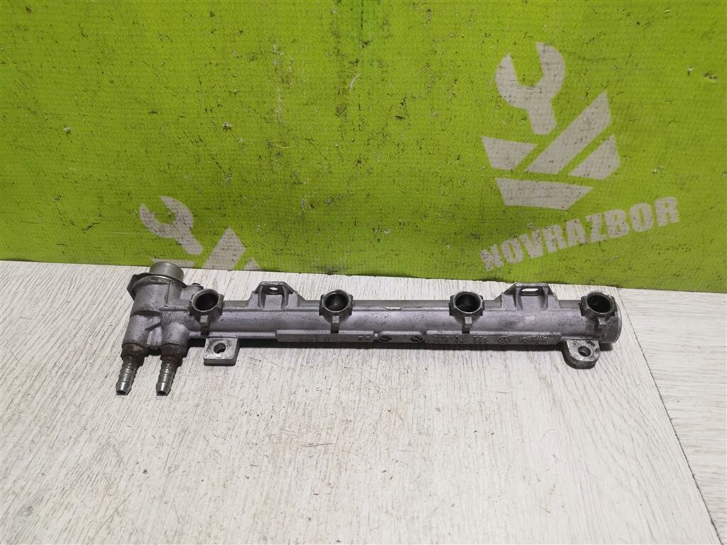 Рейка топливная (рампа) Skoda Octavia A4 1U 2000-2011