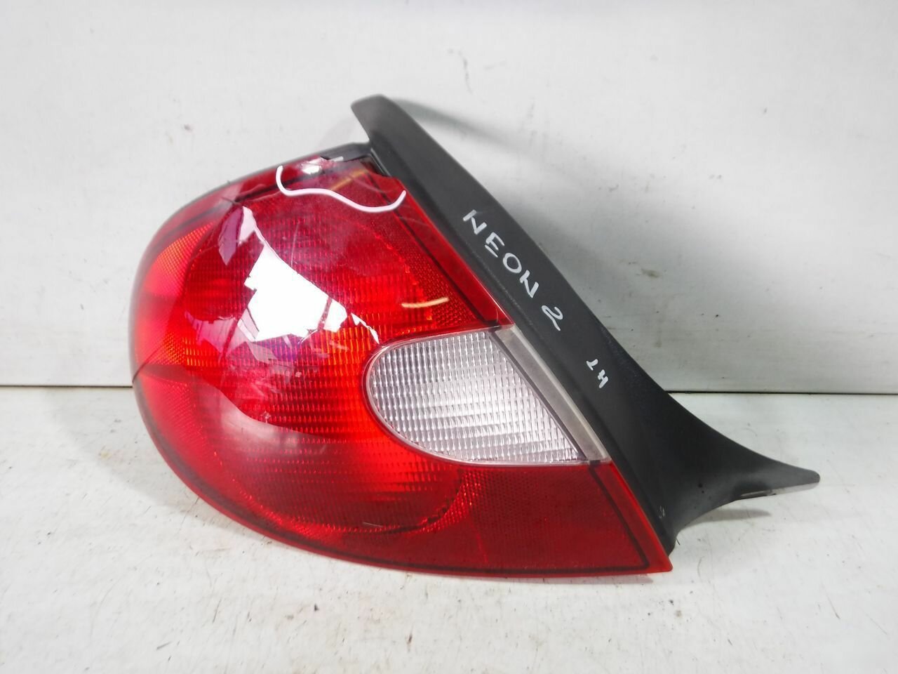 Фонарь задний левый Dodge Neon II (1999—2005) 5288527AB