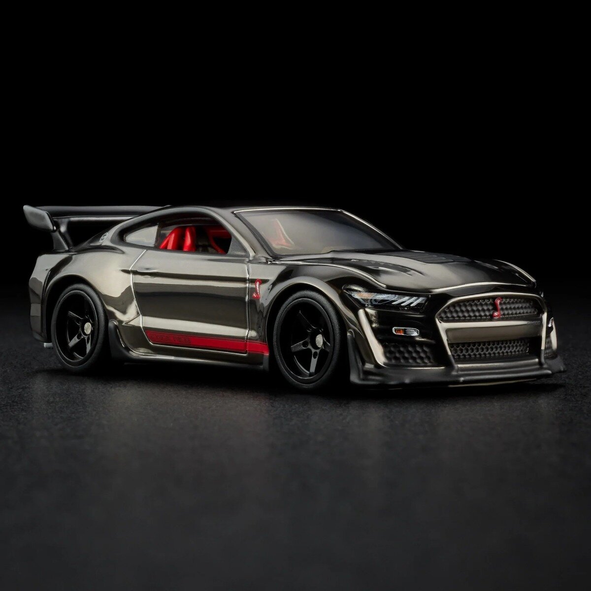 Коллекционная машинка Hot Wheels RLC Exclusive 2022 Ford Mustang Shelby GT500 Code Red (Хот Вилс Эксклюзив РЛК 2022 Форд Мустанг Шелби ДжиТи500 Код Красный)