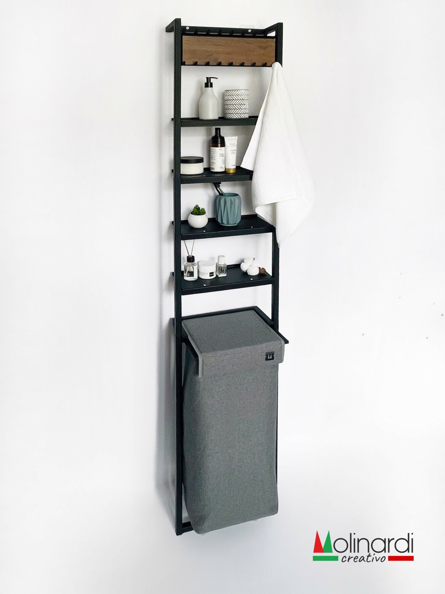 Корзина для белья и стеллажом с полками для хранения узкая