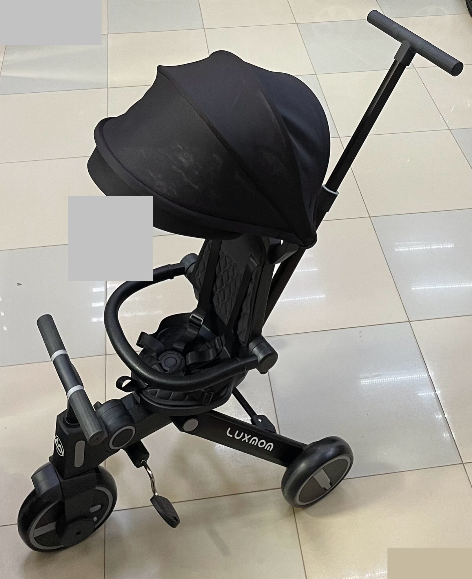 Велосипед складной Трехколесный NEW LUXMOM 368X 7в1 черный, откидное и поворотное сиденье на 360, родительская ручка