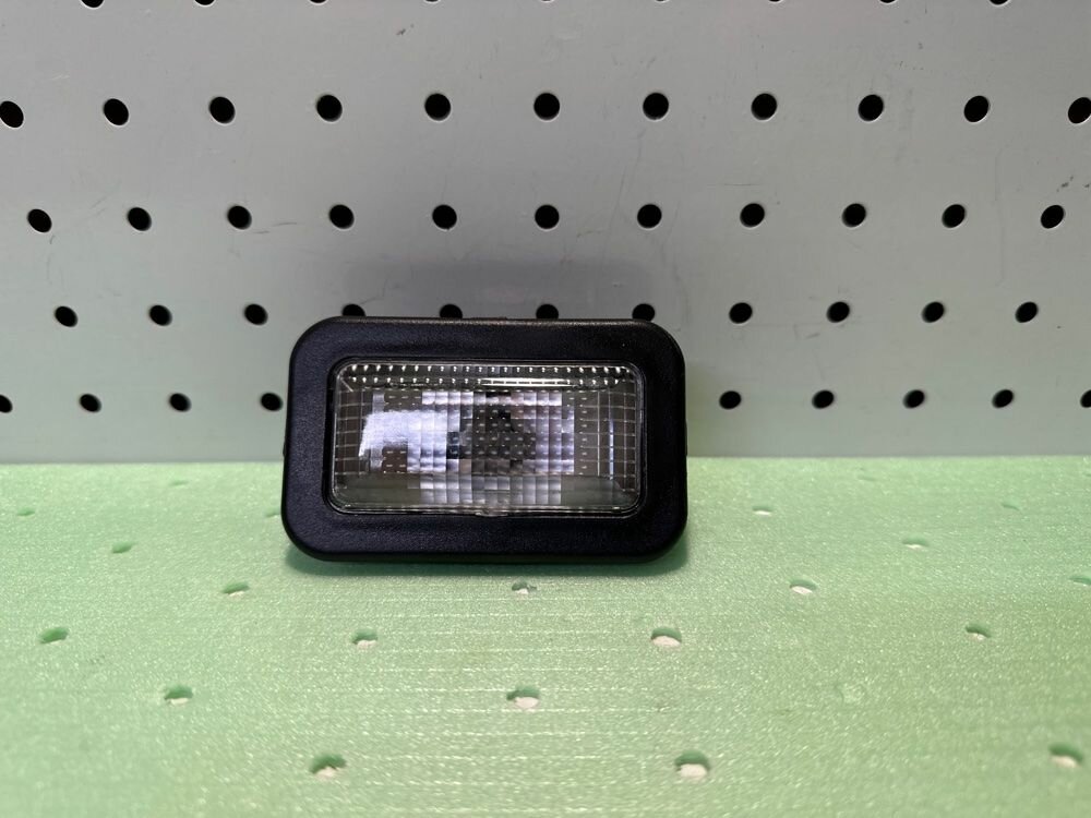 Фонарь габарита открытия двери Mercedes Actros MP2 MP3