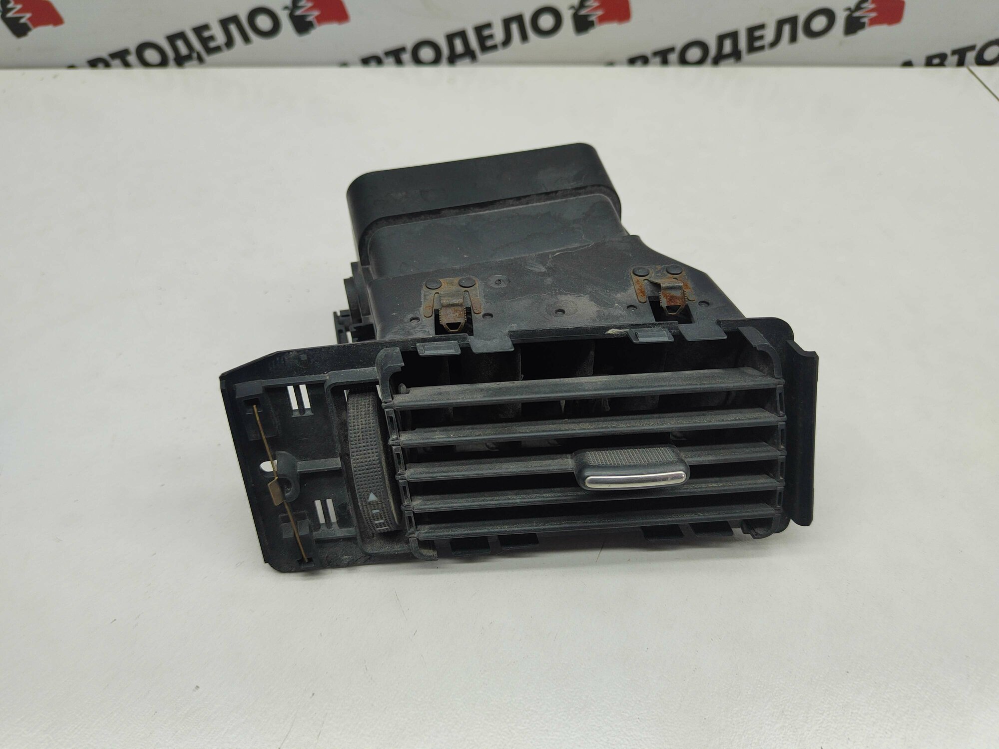 Воздуховод правый Audi A6 (C5) 1997 г.в