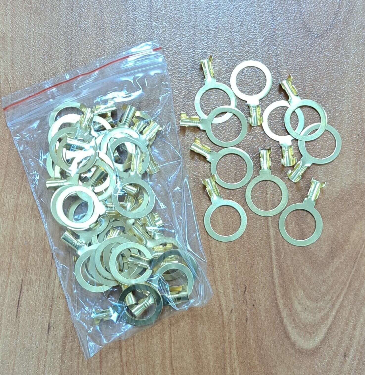 М13ВТ /50шт/ Клемма генератора (под болт) М13