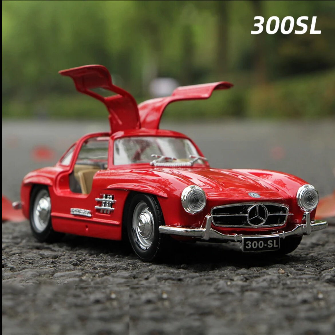 Коллекционная масштабная модель Mercedes-Benz 300 SL W198 1:24 (металл, свет, звук)