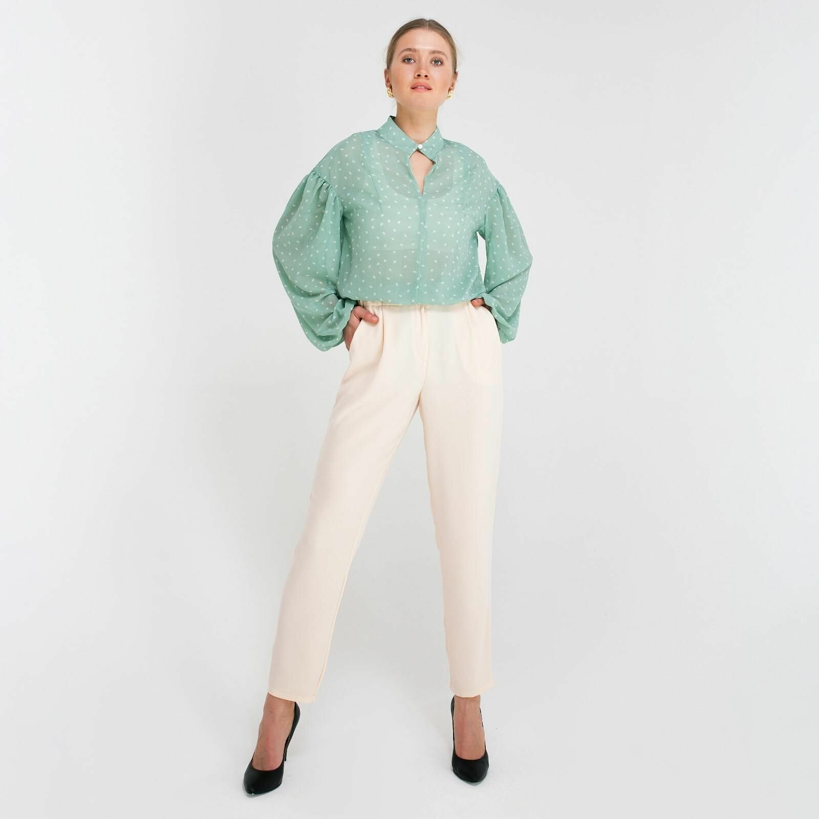 Брюки женские MINAKU: Green trend цвет молочный, р-р 48