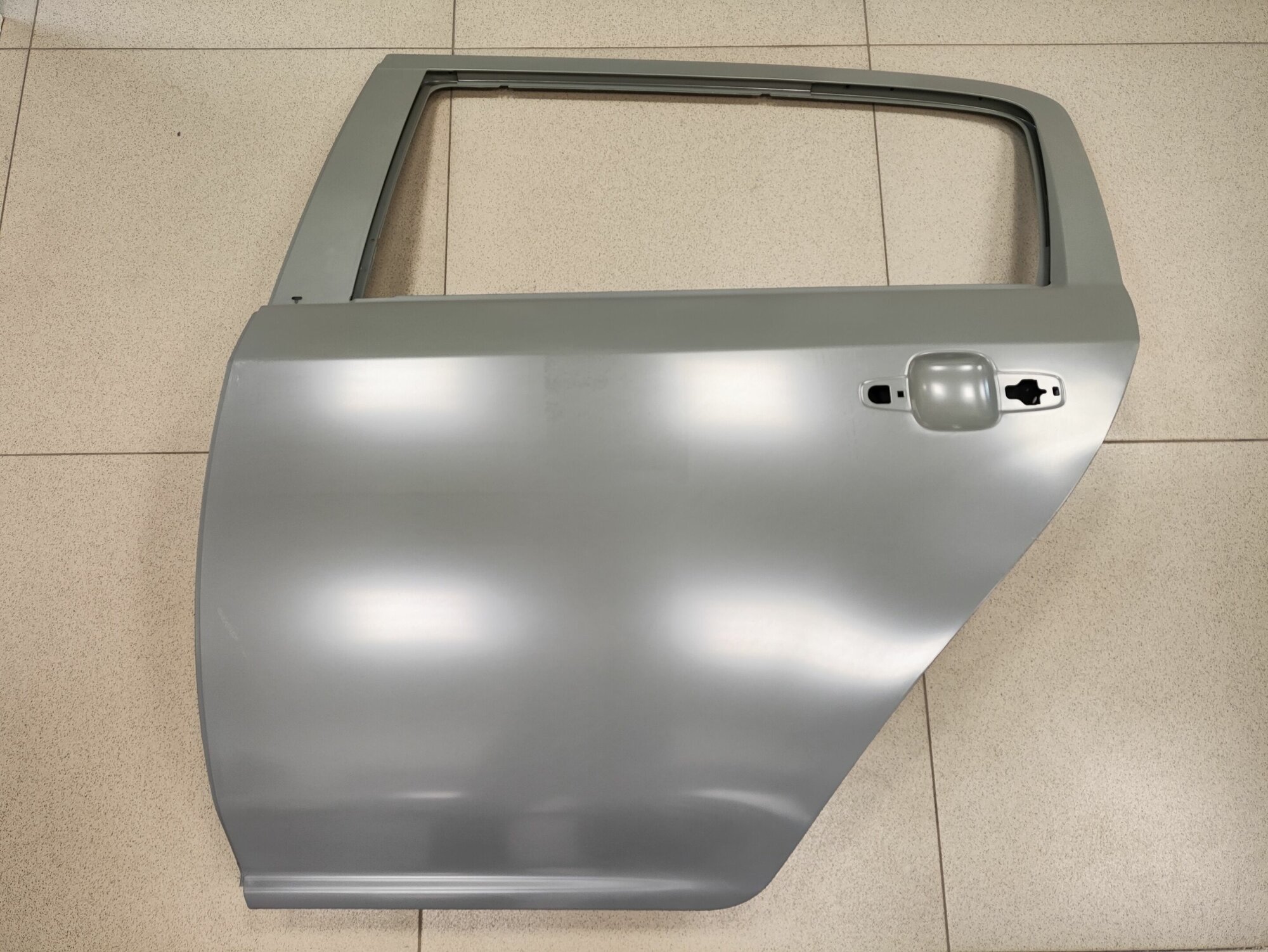 Дверь задняя левая Geely MK Cross [1.5 16V 5MT хетчбэк] 101201031002