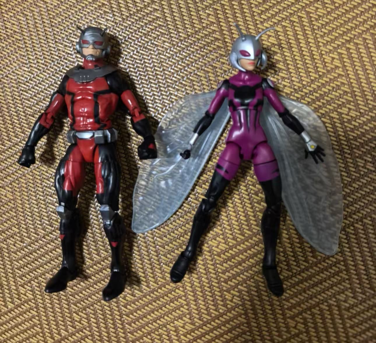 Фигурки Hasbro коробка 6-дюймовая фигурка Marvel Legends "Человек-муравей и Стингер" в 2-х упаковках