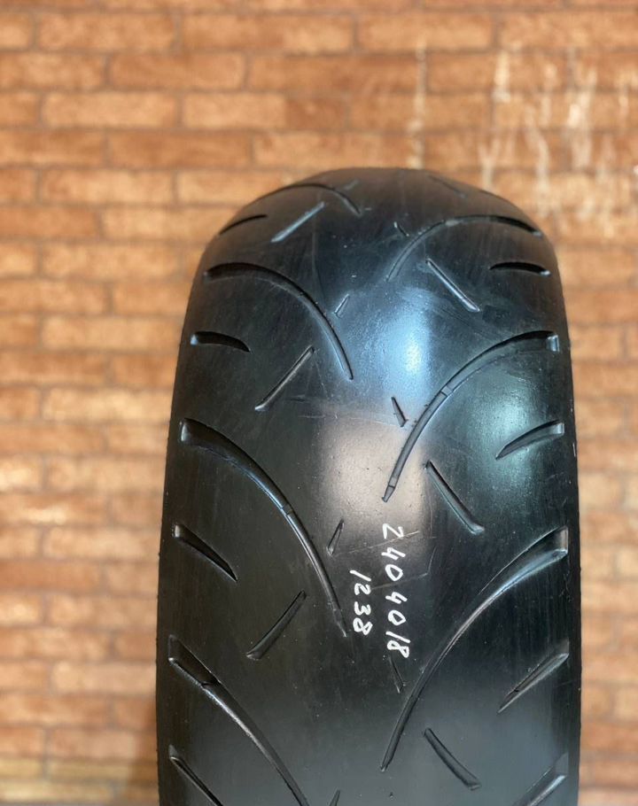 240/40 R18 Metzeler ME888 No1238