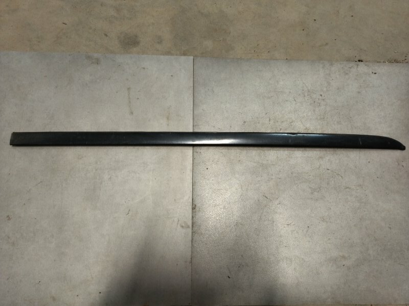 Молдинг лобового стекла правый BMW 5 E60 7045448
