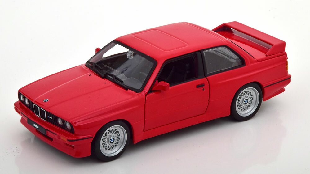 Модель коллекционная BBURAGO Bmw M3 E30 1988 red / бмв 3-Я серия красный