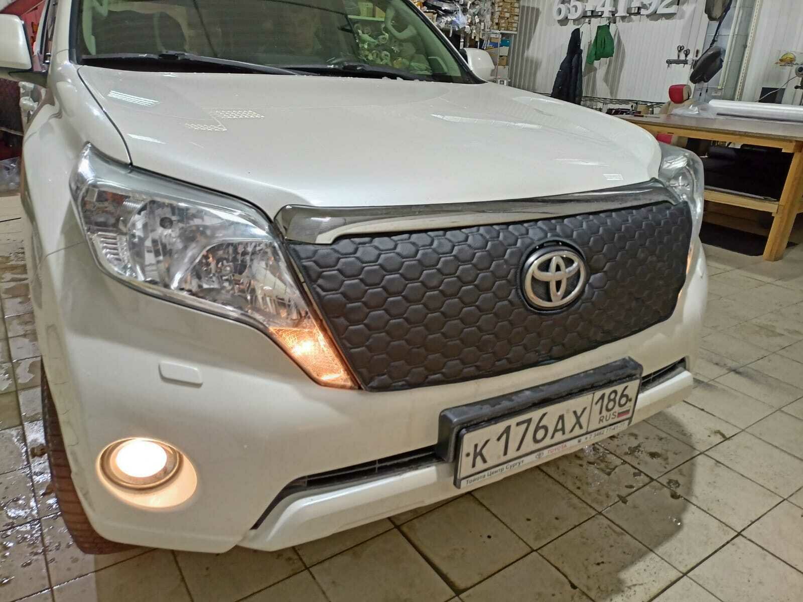 Утеплитель радиатора для Toyota Land Cruiser Prado 150 2013 без камеры