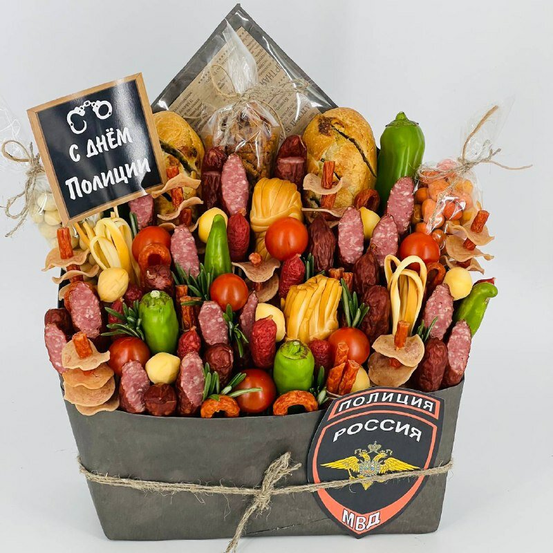 Набор закусок. Мужской букет из мяса и колбасок ко дню милиции, полиции, 2 КГ