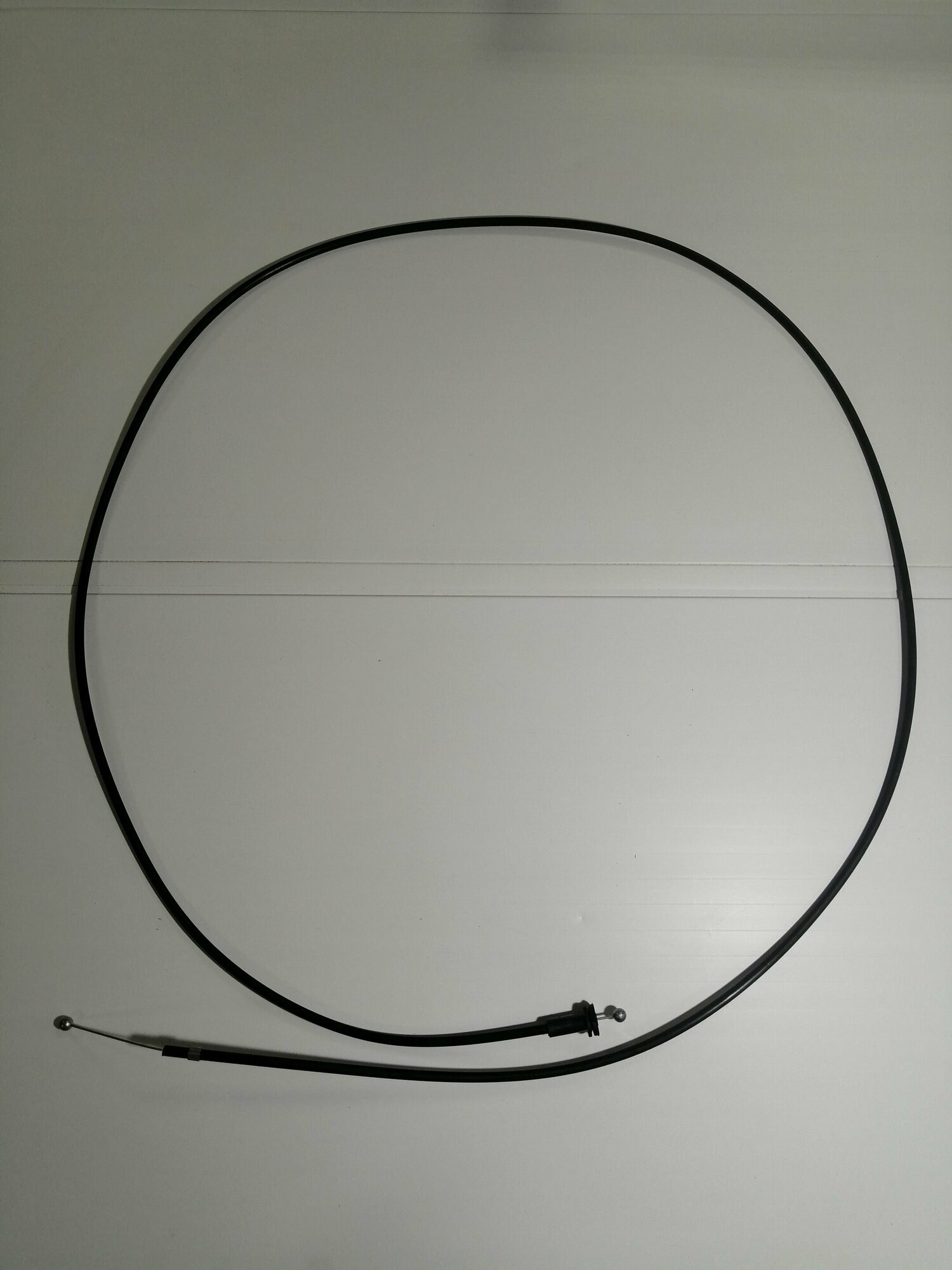 Трос замка капота Chery Amulet [1.5 16V 5MT лифтбэк] A118402110