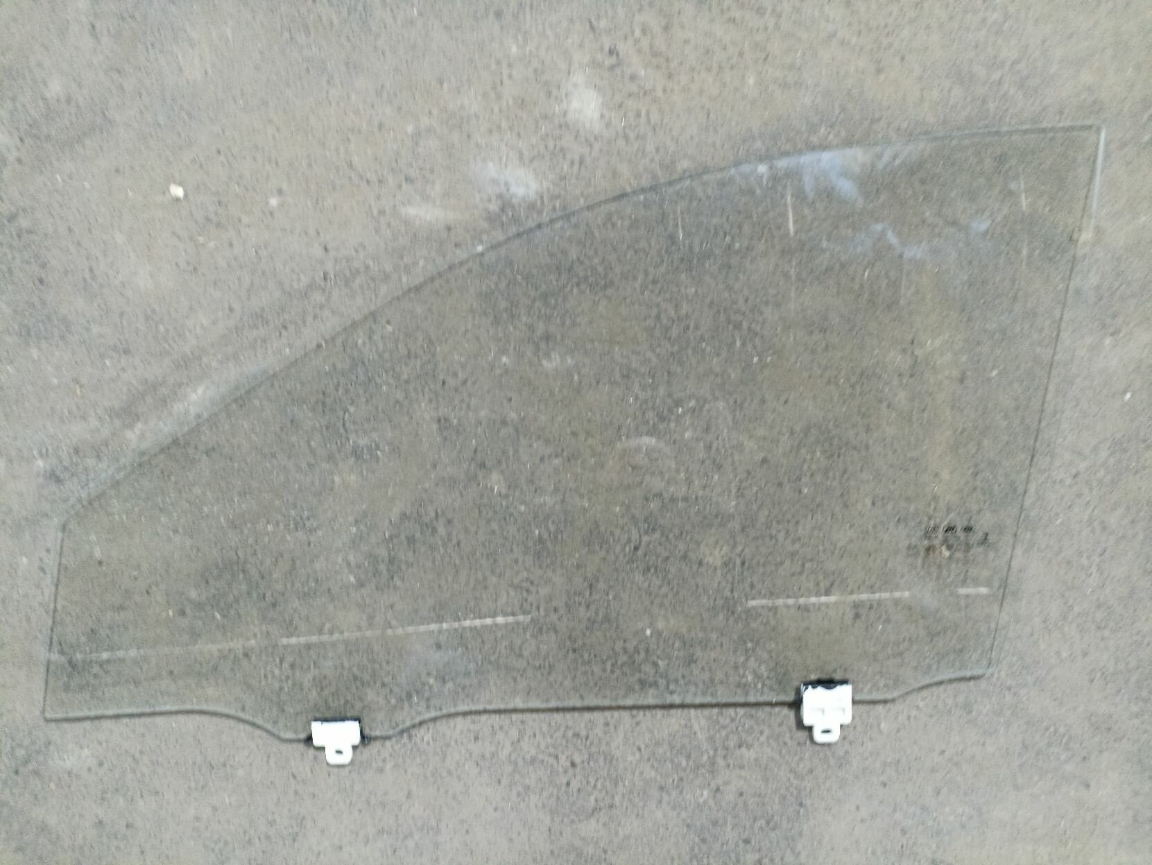 Стекло двери передней левой Lifan Solano 2 (650) [1.8 16V CVT седан] BBF6103100