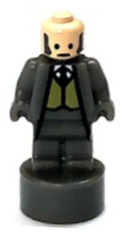 Минифигурка Lego 90398pb025 Argus Filch Statuette / Trophy