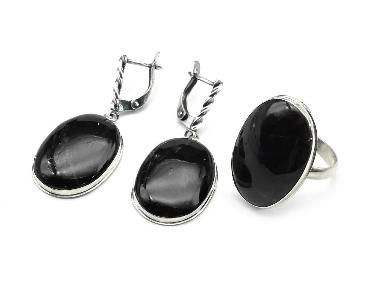 Комплект бижутерии: серьги, кольцо, морион