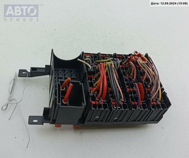 Блок предохранителей Mercedes C-Class W202 (1993-2000)