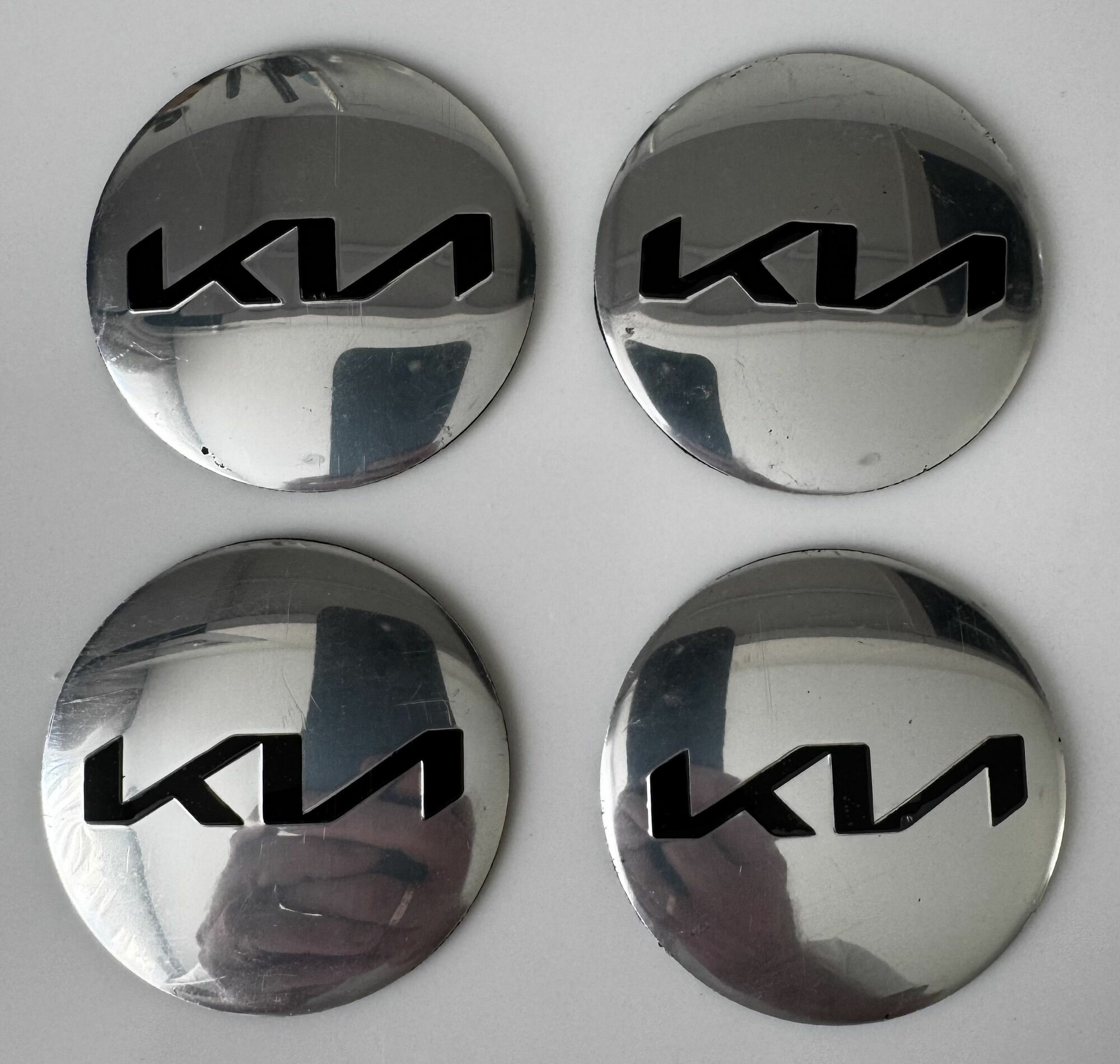 Наклейки Киа Kia на диски и колпаки D 60 mm серебристые