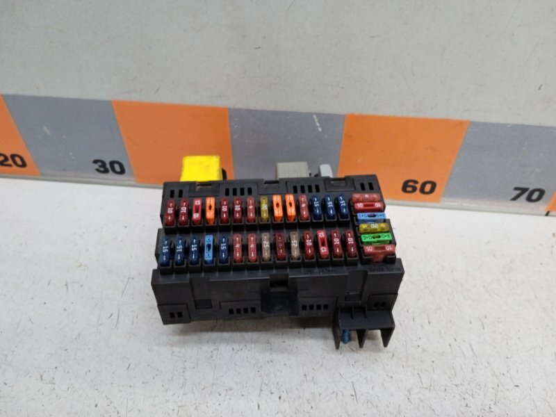 Б/У Фольксваген Пойнтер Блок предохранителей Volkswagen Pointer 2005 CA45 250508 VAG арт. 5X0941822C