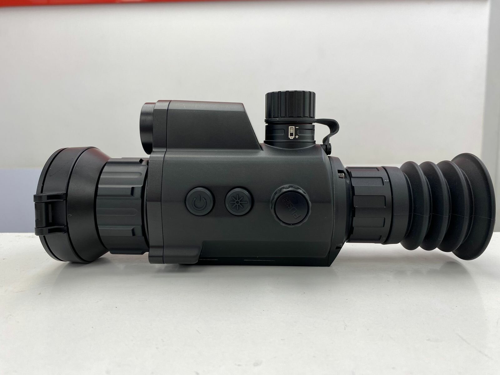 Тепловизор Hikmicro Panther LRF PQ50L, с зумом, с защитой от влаги и пыли, черный — фото 1