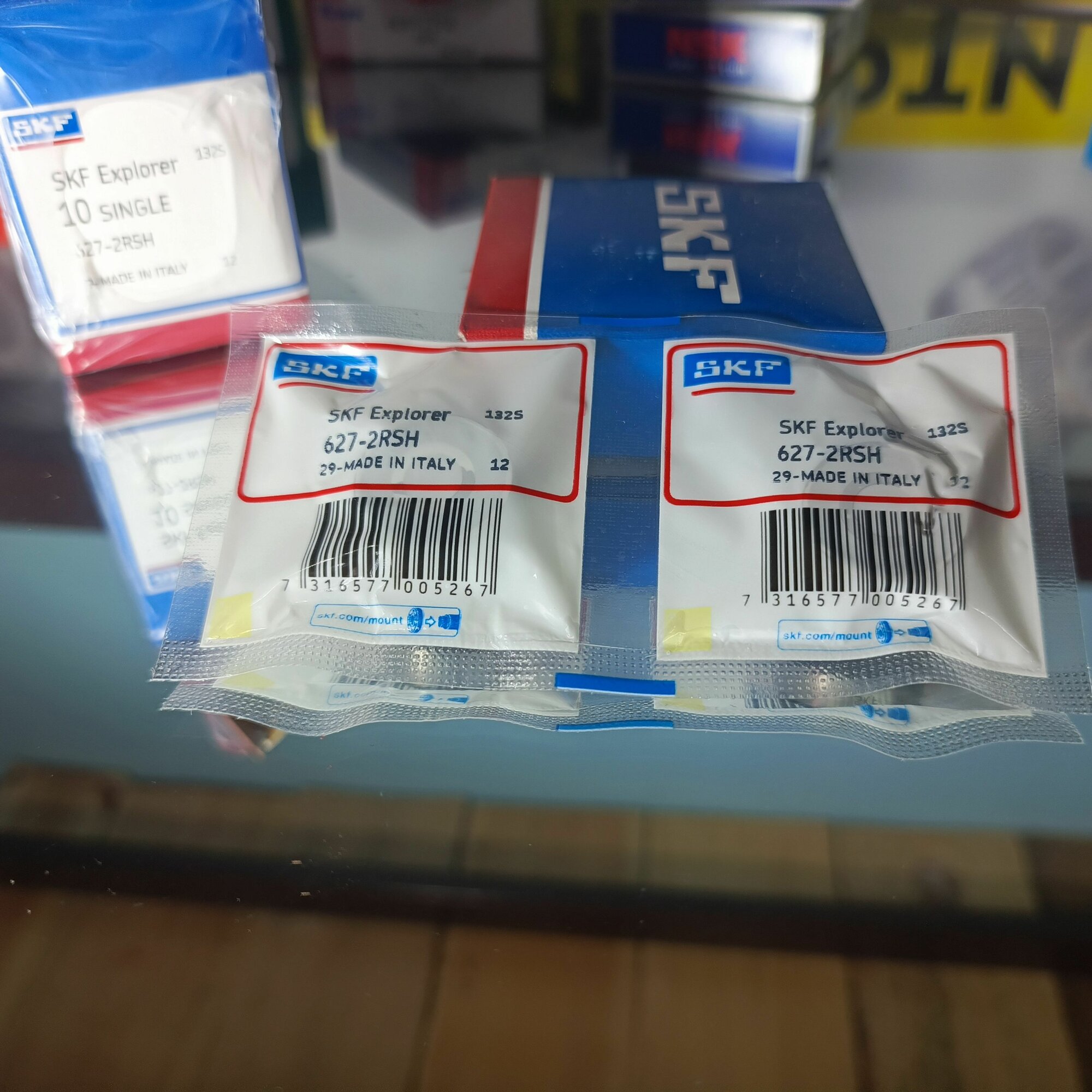 Подшипник 627 2RSH SKF в комплекте 2 шт 7*22*7