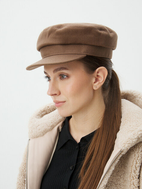 Кепка для женщин