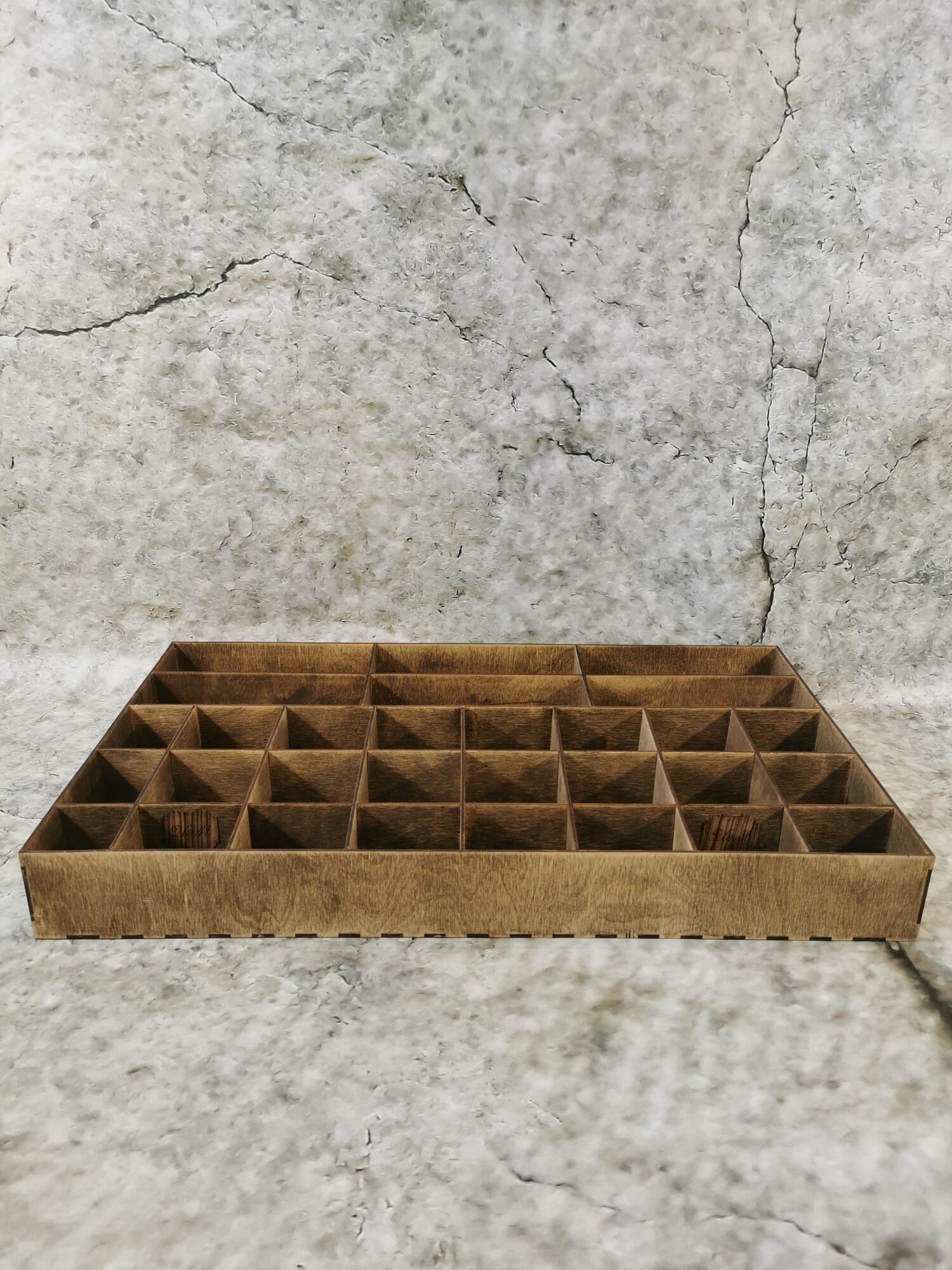 Деревянный лоток большой для хранения бижутерии, 30 ячеек