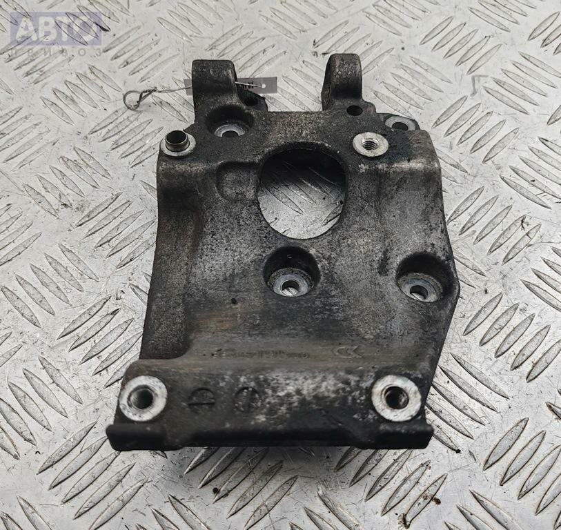 Кронштейн компрессора кондиционера Ford Focus 2 (2004-2010)