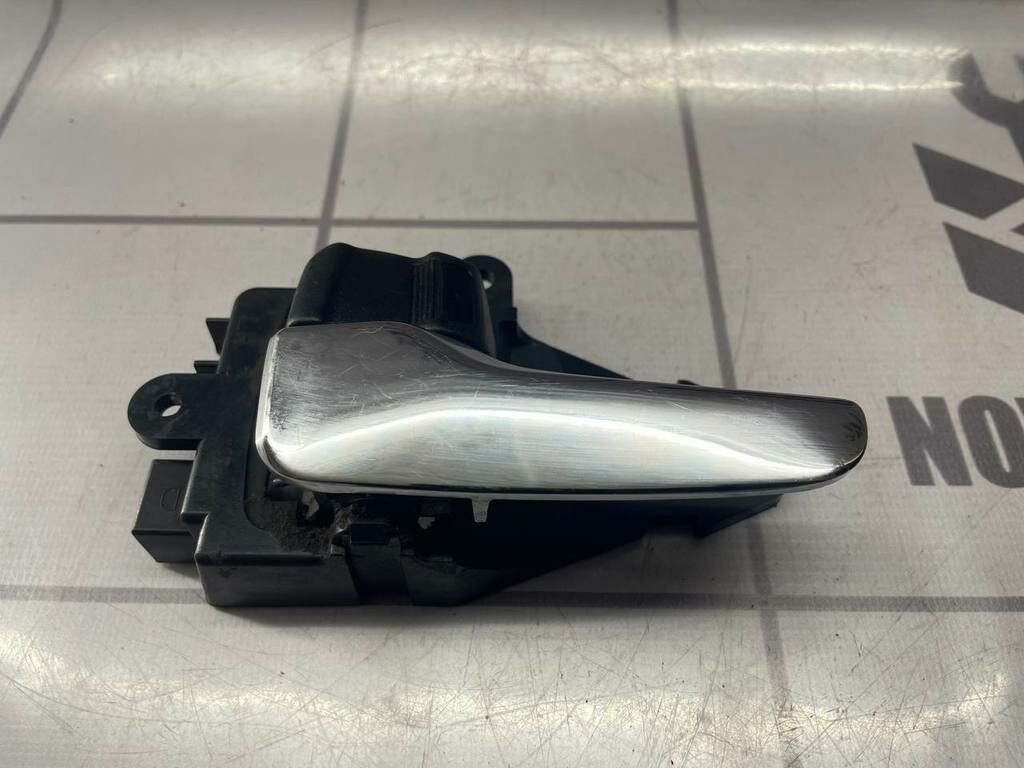 Ручка двери внутренняя левая Mitsubishi Lancer 10 CX CY 07-17