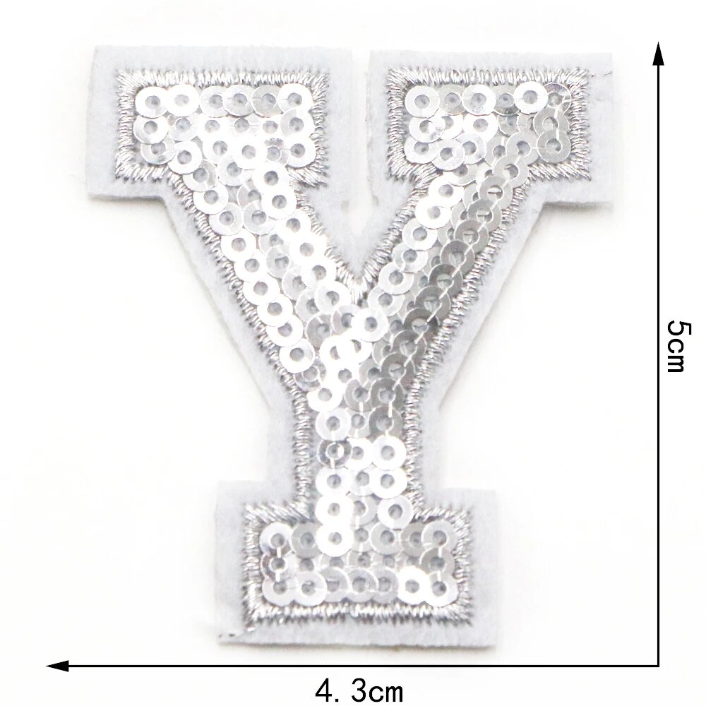 Блестящие вышитые буквы для пошива Y