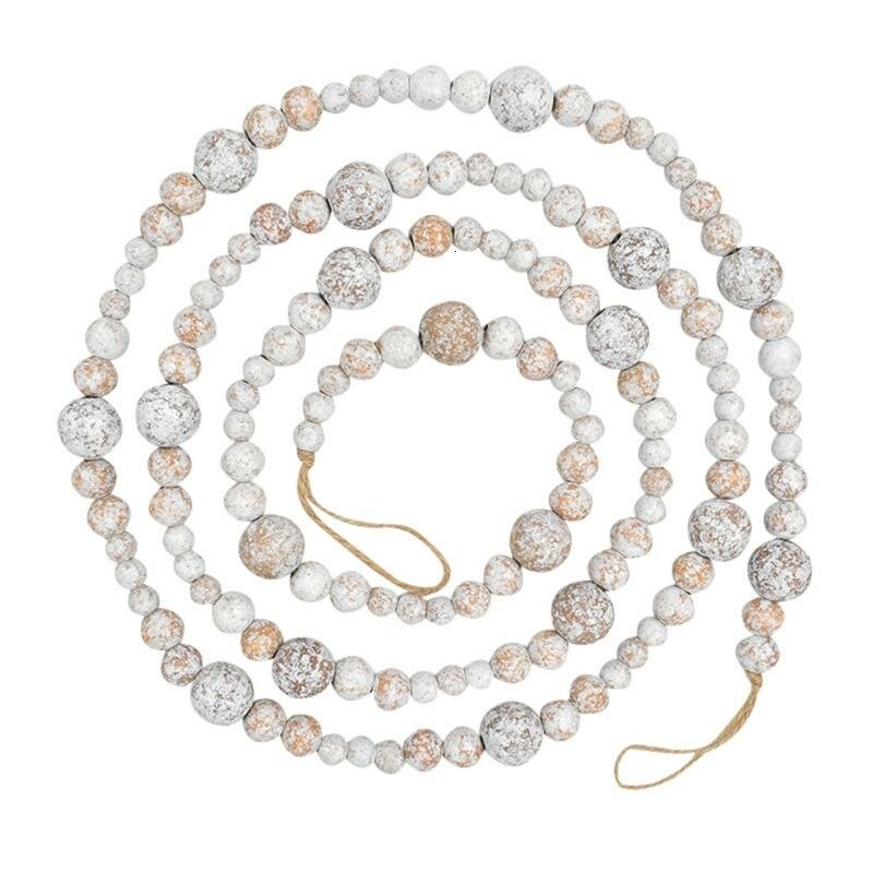 Деревянные бусы для украшения праздника