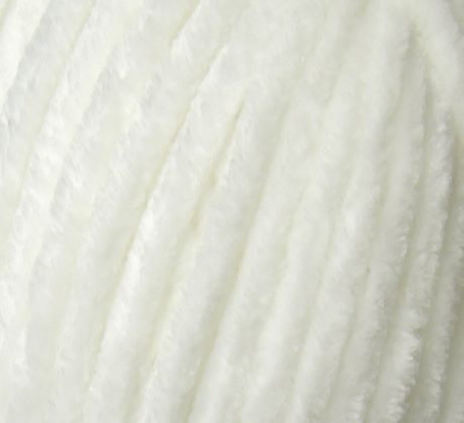 1 Моток Пряжа плюшевая Himalaya Bursa Chenille 100 гр/120 м, 100 % Полиэстер, цвет: (63) белый