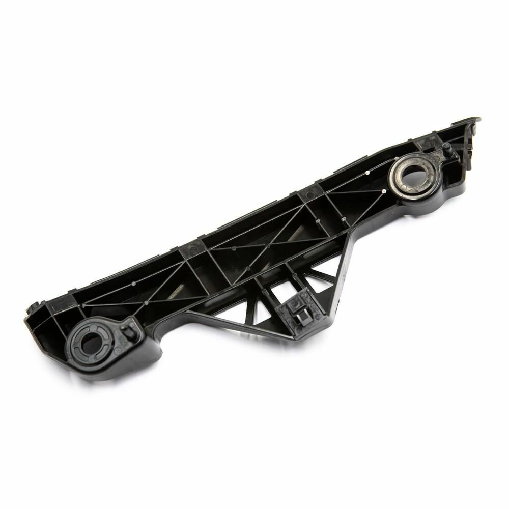 Кронштейн крепления переднего бампера правый