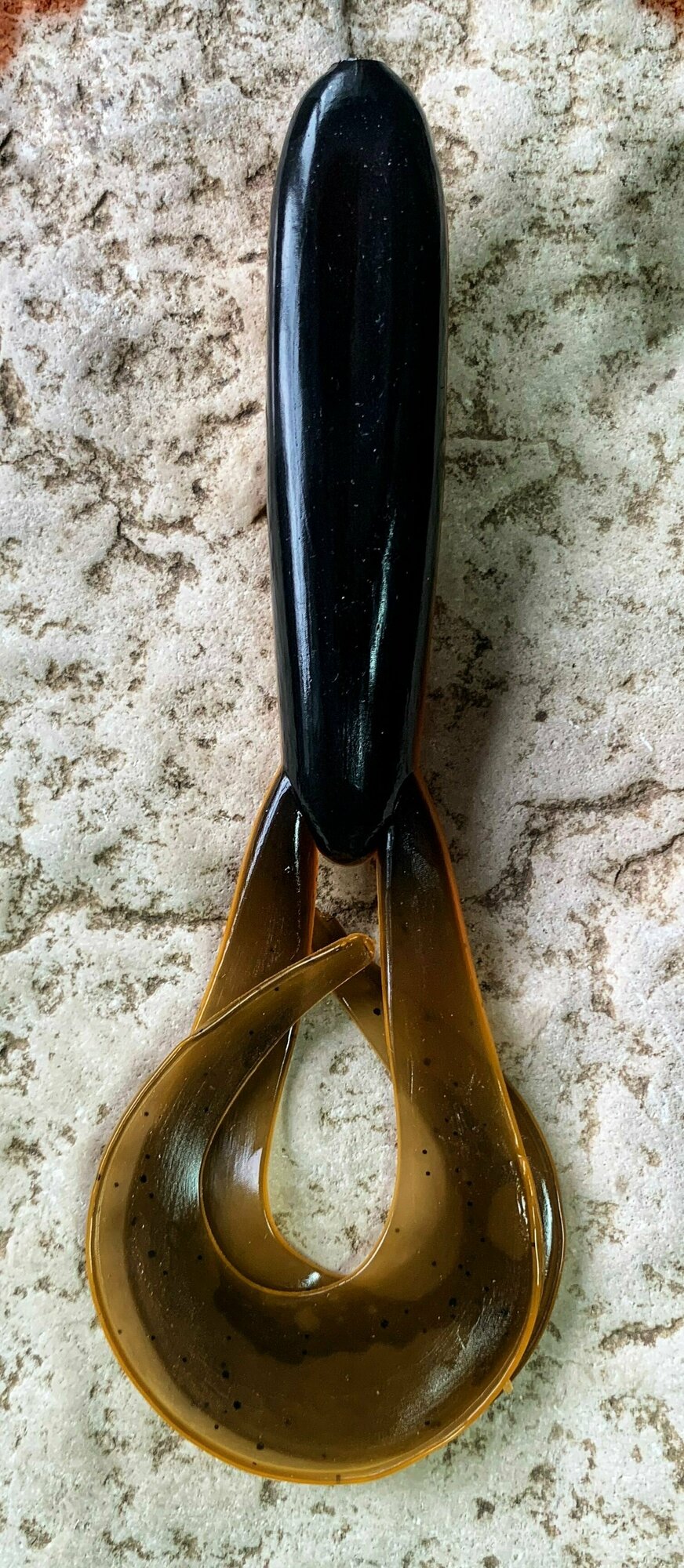 Мягкая крупная силиконовая приманка Pike Frog Ширасу, цвет Черно-оранжевый/Black-Orange, вес 50 гр, уп. 1 шт.