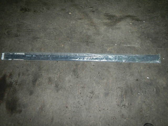 Б/У Молдинг лобового стекла, Ford (Форд)-MONDEO (07-) FORD MONDEO (07-14) нижний целый 177441 FORD арт. 7S71A03648/1529676