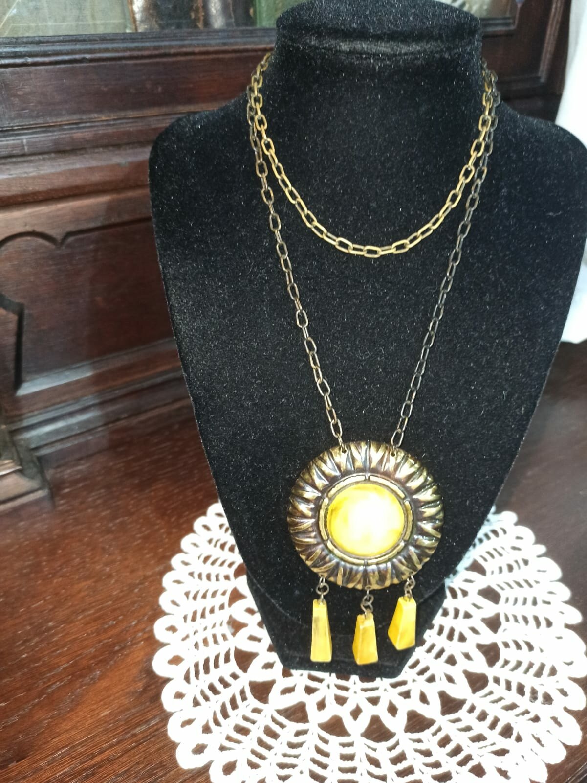 Цепочка с кулоном из янтаря винтажная советская, СССР