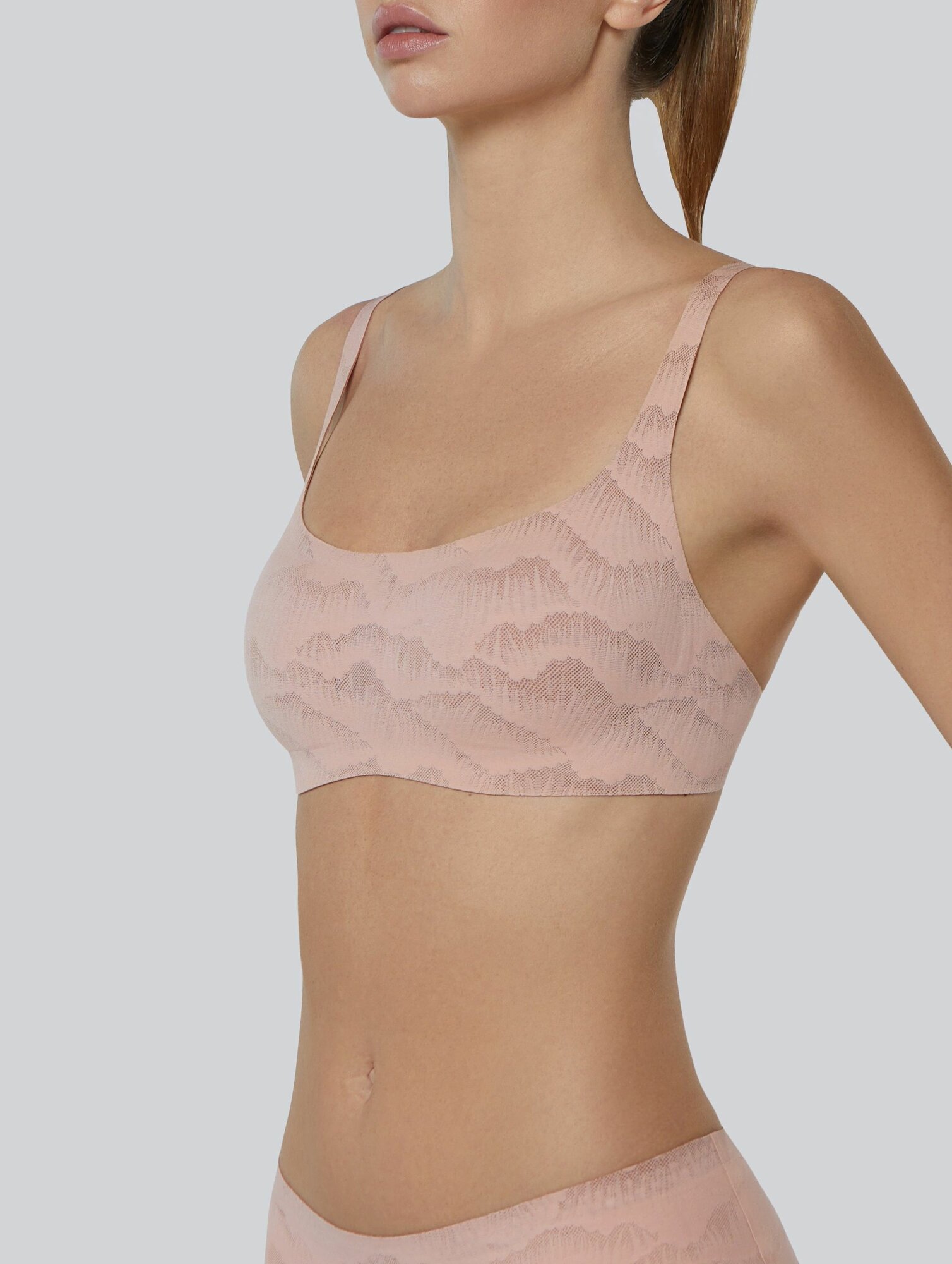 Бюстгальтер-невидимка