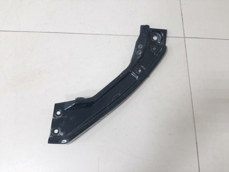 Кронштейн фар левый Skoda Rapid 2019 кат.номер: 60U805931