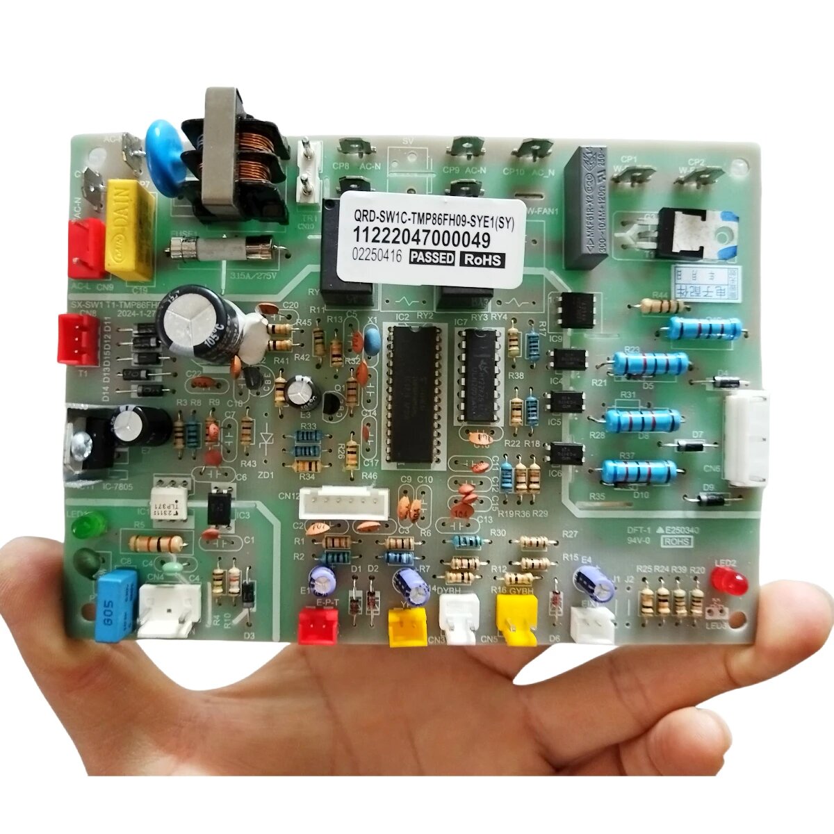 Термостат для кондиционера QRD-SW1C-TMP86FH09-SYE1