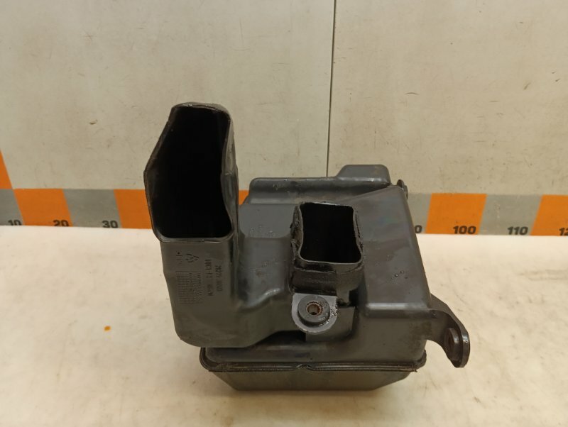 Б/У Киа Маджентис 1 Резонатор воздушного фильтра Kia Magentis 2006 1, GD 340004 Hyundai-KIA арт. 2822038300