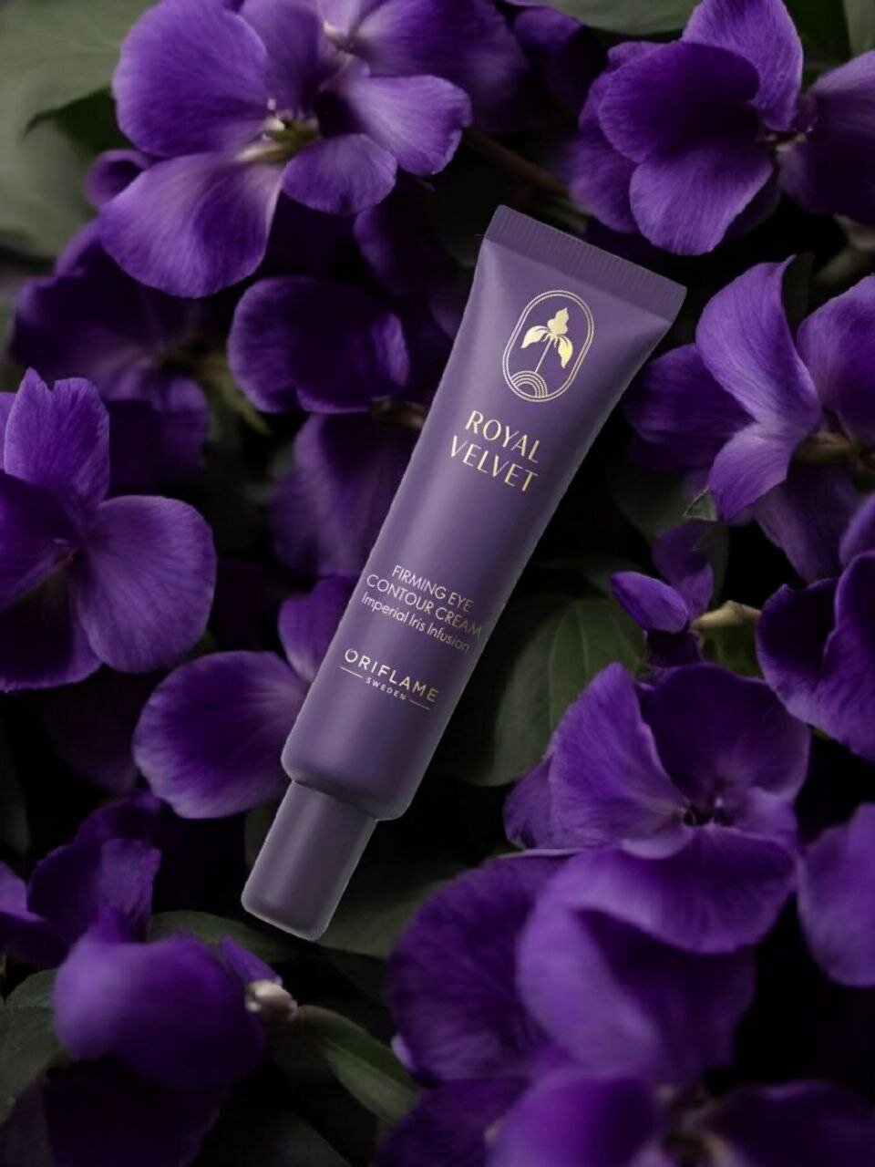 Подтягивающий крем для век Royal Velvet 15 мл. Oriflame