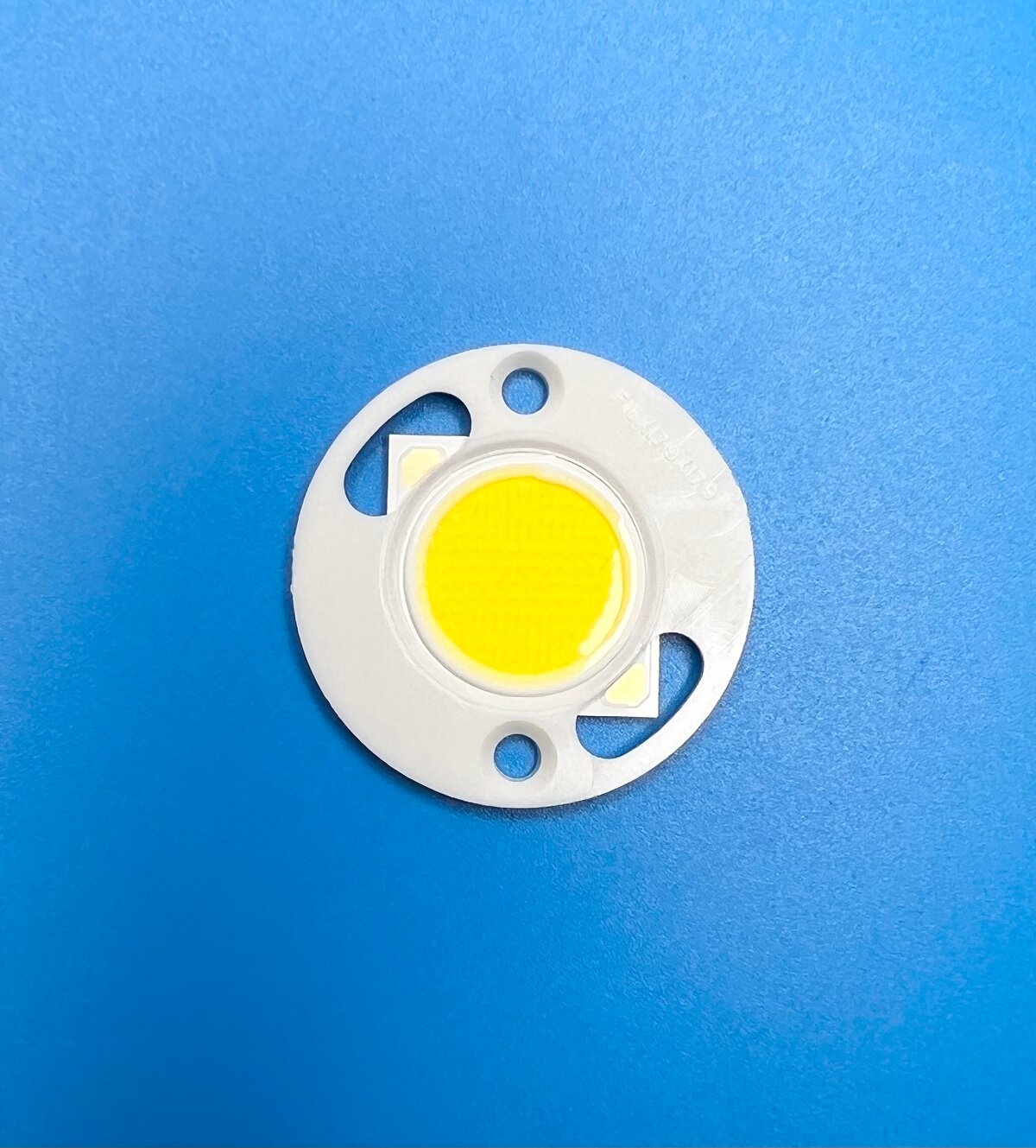 Светодиодная матрица Cree CXA1830N 30-60W 37v 800-1600mA Белая холодная 6500K 18*18мм с рамкой