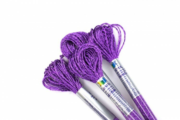 Металлизированные нитки мулине, цвет М-08 сиреневый, 100%полиэстер, 8м, 1шт